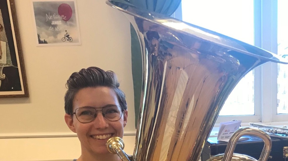 Unga från Vingåker blåser liv i Katrineholms musikkår