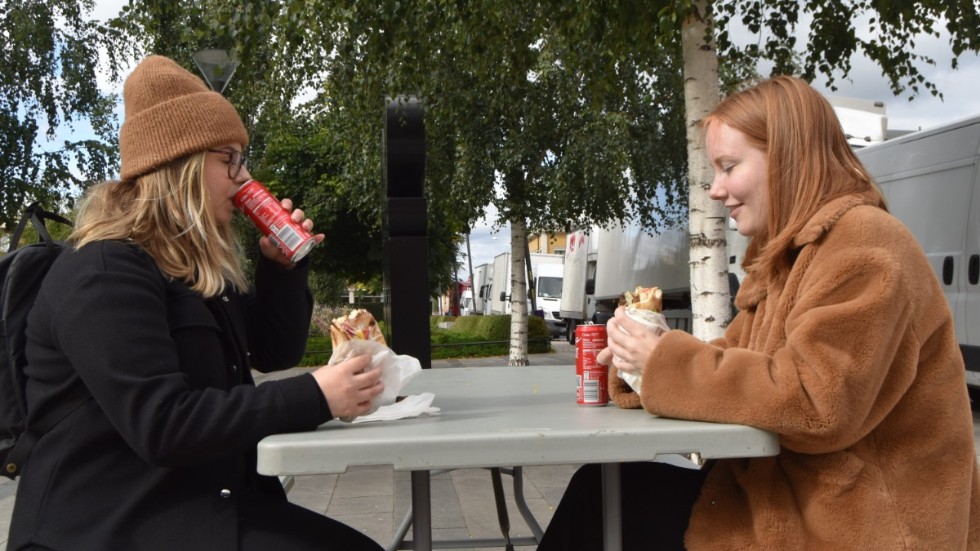 Vimmelbilder från matmarknaden i Skellefteå – se vilka som besökte den ...