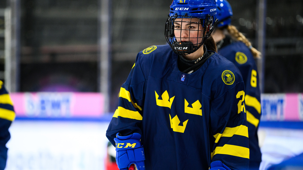 Hon är tillbaka i LHC – men nyförvärvet osäker på spel