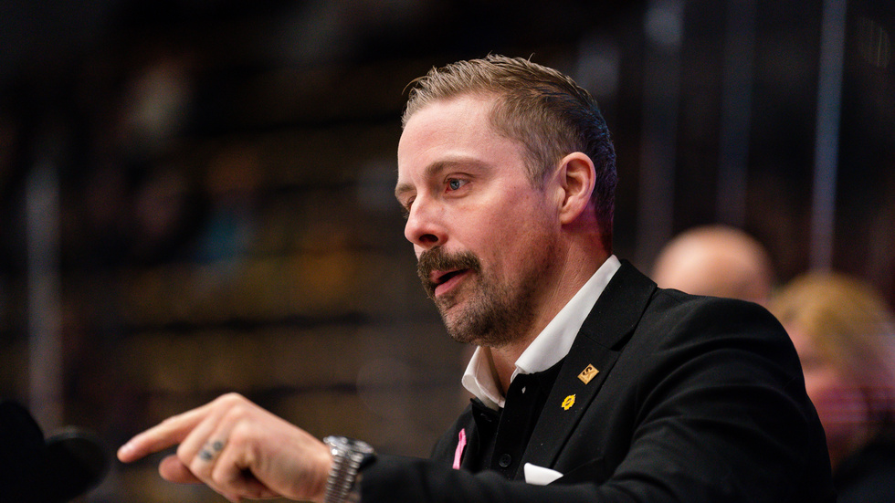 AIK-tränaren om tumultet efter matchen: ”De tar väl chansen”