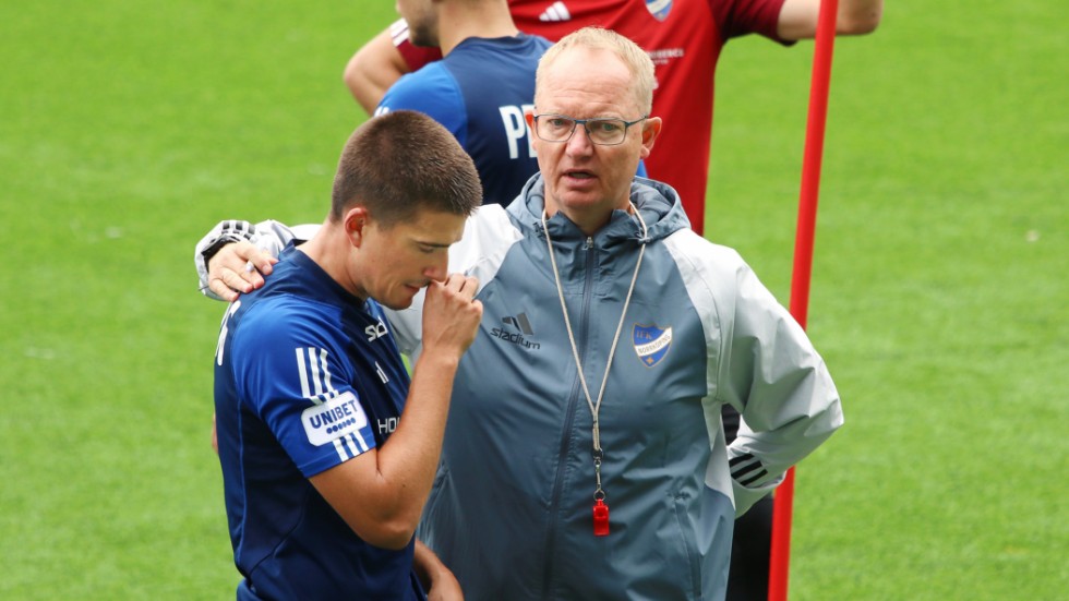 Björk om nya instruktioner: "Det är bara att hålla i sig"