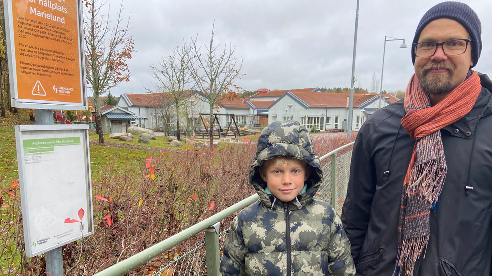 Här talar Melker, 9, till kommuntopparna