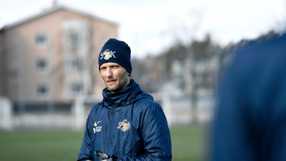 Har fått spelare att ta steget till Skellefteå FF – nu förlängs SSK ...