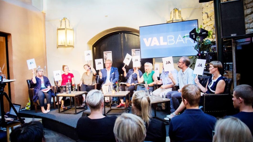 LEDARE: I en öppen debatt är det viktigt att alla ställer upp