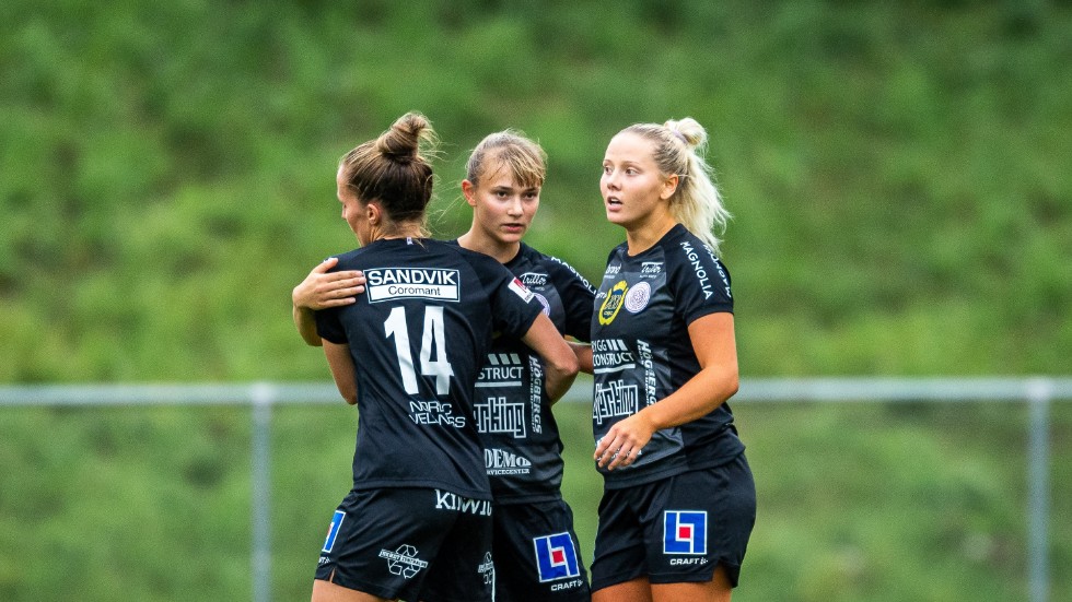 Värvningsbomben: Uppsala fotbolls tidigare stjärna går till ...