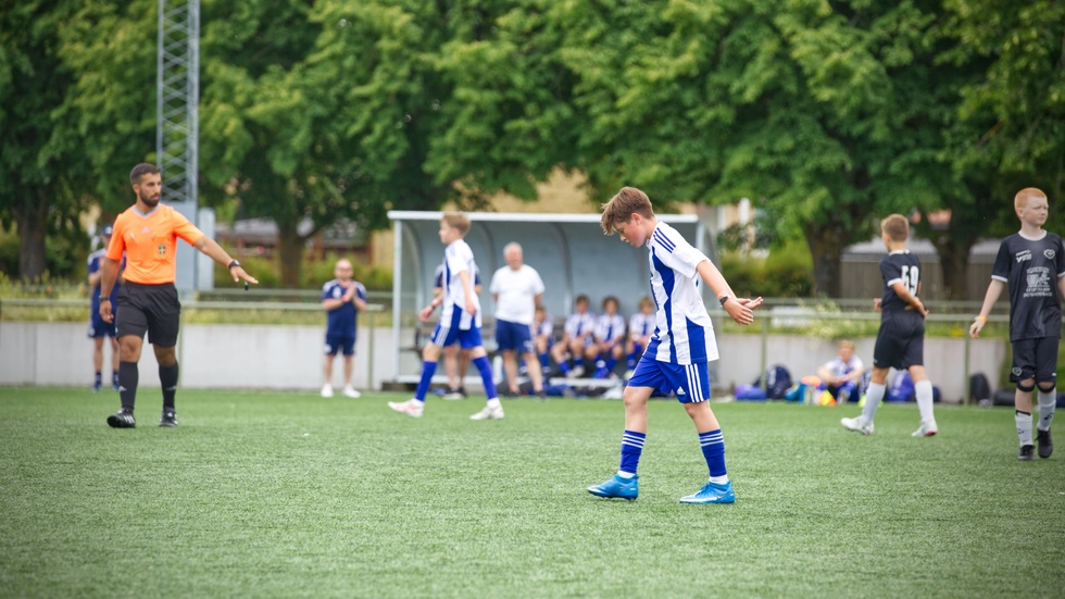 BILDEXTRA: Fotbollssugna barn från hela landet intog Visby