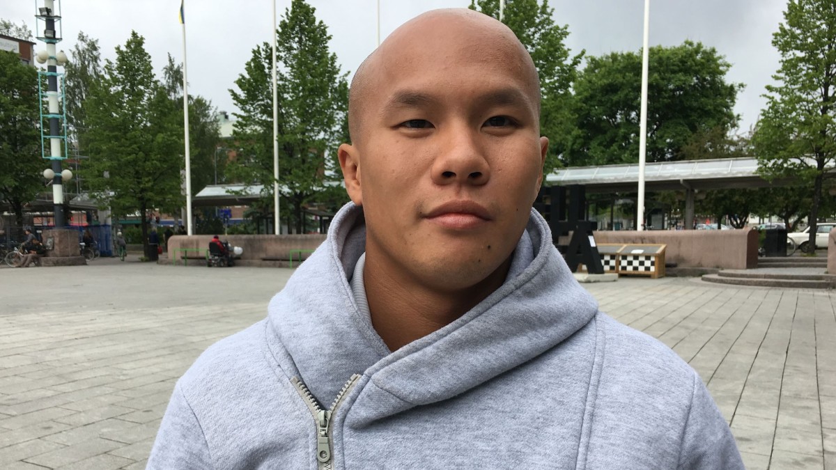 Skelleftesonen gör upp med knogarna – går match i England