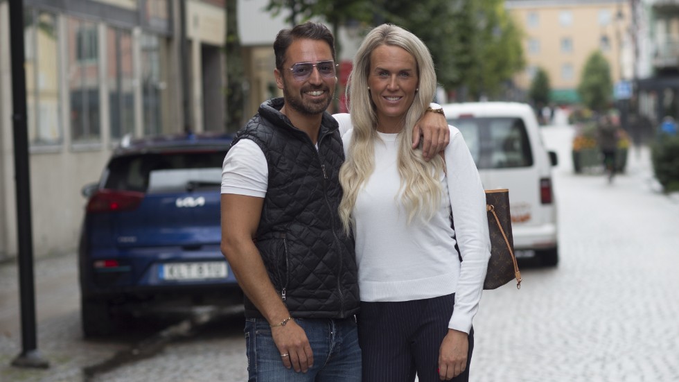 Poyans och Malins semester slutade med natt under stjärnorna