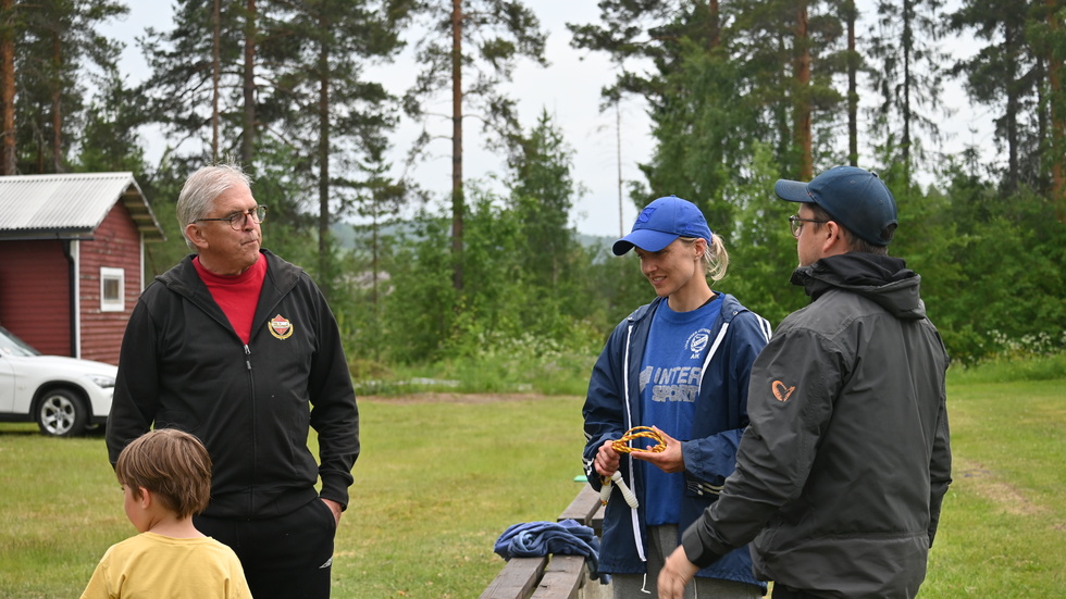 Barnen väcker liv i en dröm – efter saknaden på Brännvallas gräs