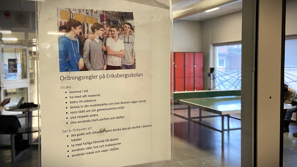 Lärare: Använd övervakningskameror för att stoppa stöket