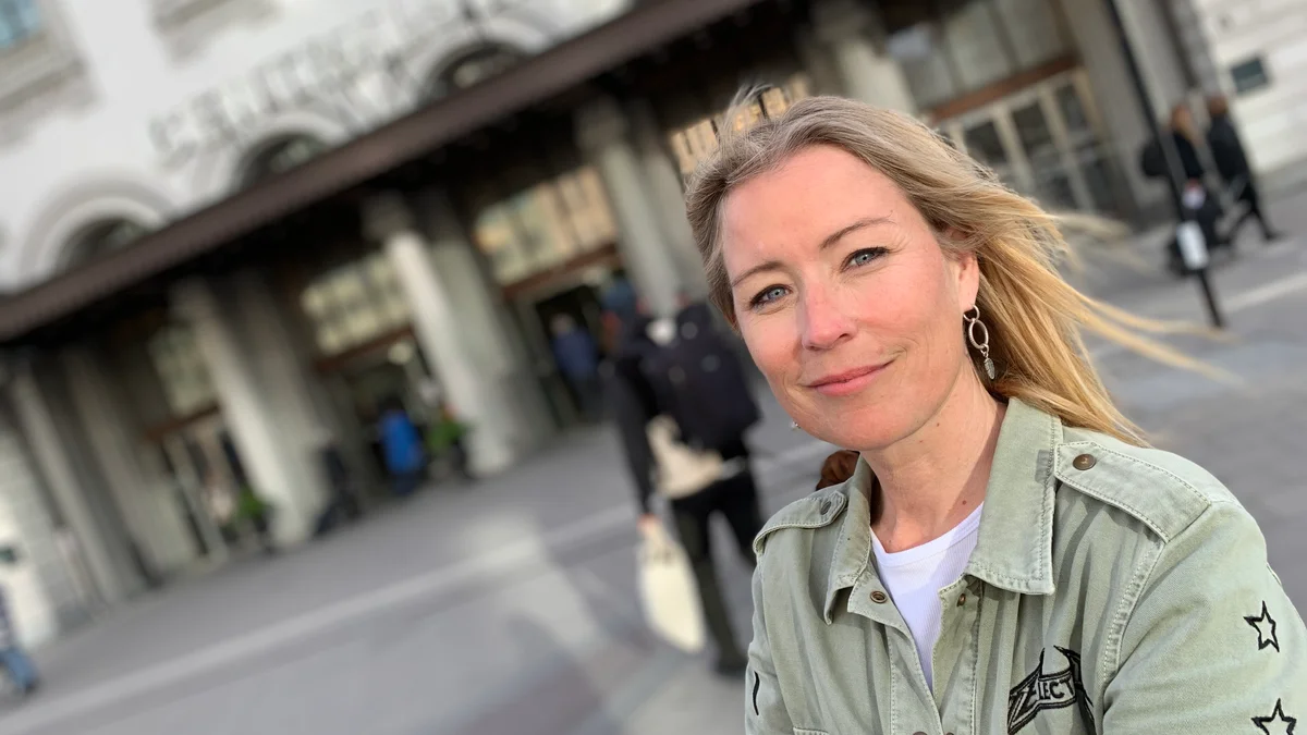 Sara Dahlin skriver poesi – om hockey: ”Jag som är uppvuxen i en ...