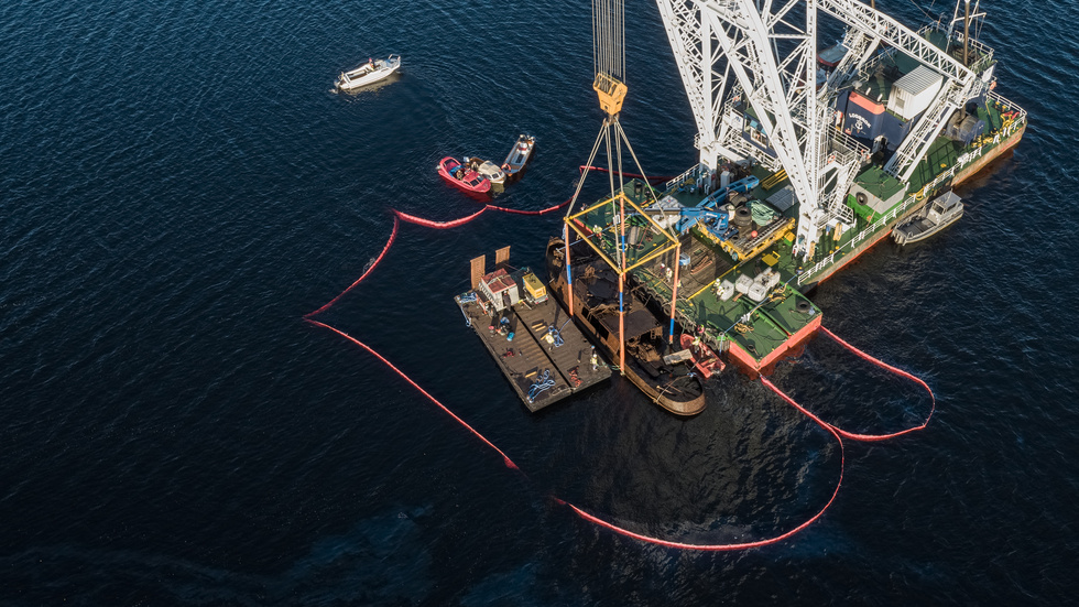 Munksund 5 bärgad från Inre fjärden – spår av tjockolja i vraket