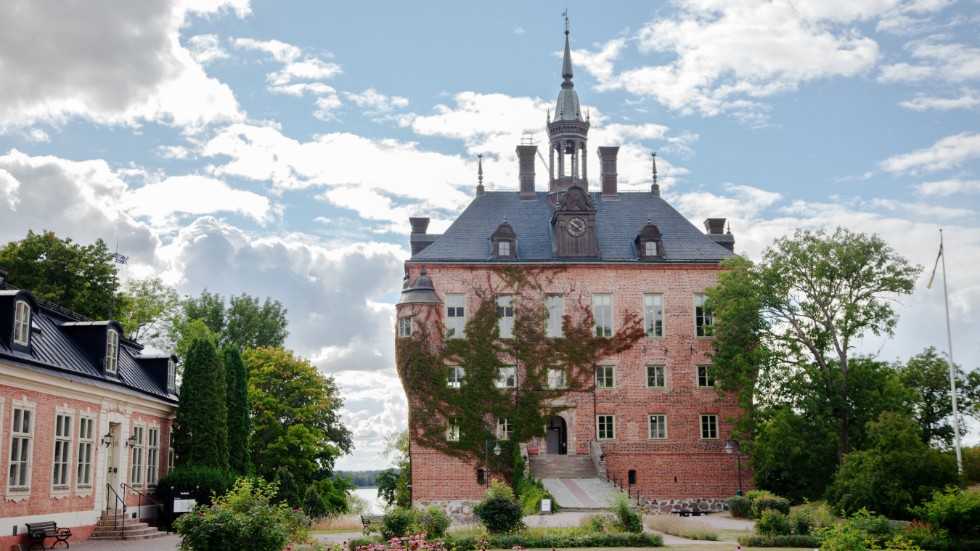 100 år på Wik med bönder, drama och dans