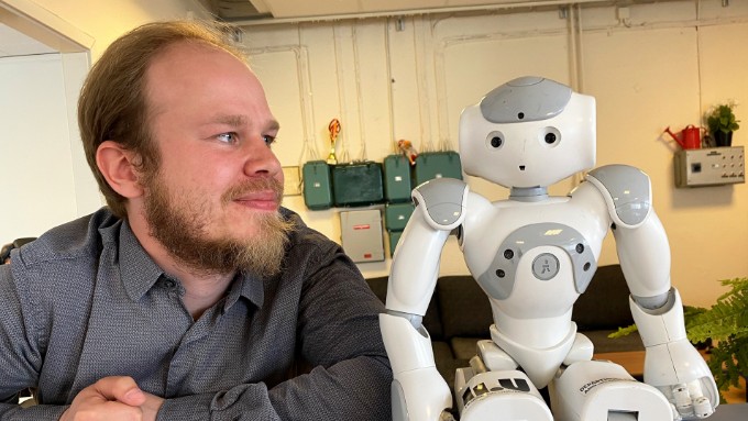 Fredriks AI-robot har fått jobb på Flygvapenmuseet