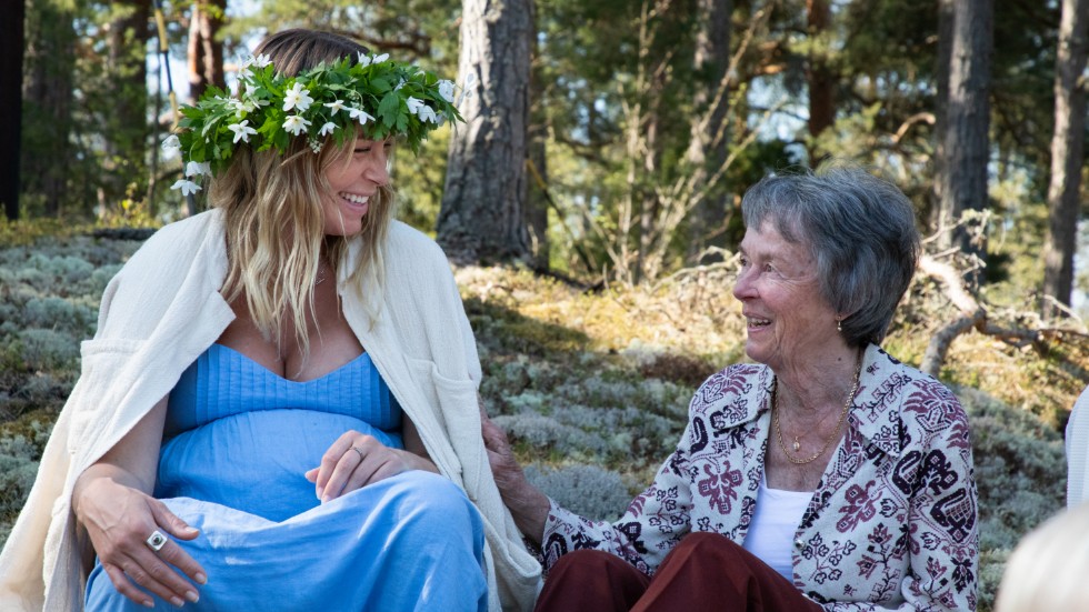 "Nyblivna mammor behöver kärlek – inte saker"