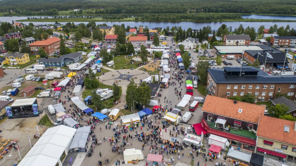 Pajala laddar för 45 000 besökare • Dags för stora marknadshelgen