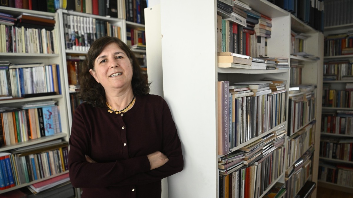 SAKINE MADON: Pekgul har fel om oskuldsoperationerna