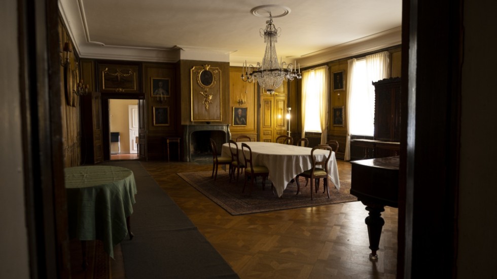 Miljoner till Lambohovs säteri – men slottet öppnas inte