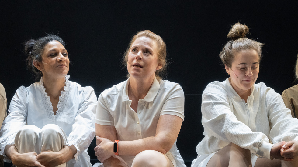 Dags för premiär: "Så häftigt att vi bara är tjejer på scenen"