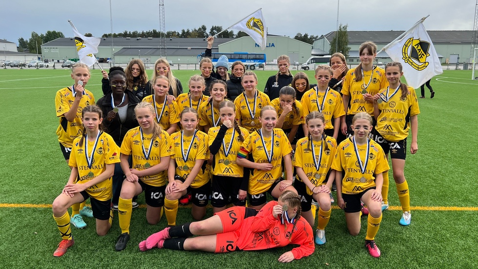 Succé för Kågedalens tjejer – serieseger och dubbla finaler