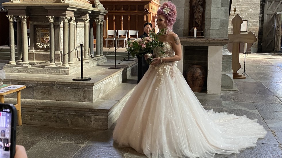 Så var Melindas och E-types bröllop – vi rapporterade