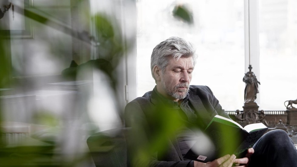 Knausgård snor tillbaka Det tredje riket från Hitler