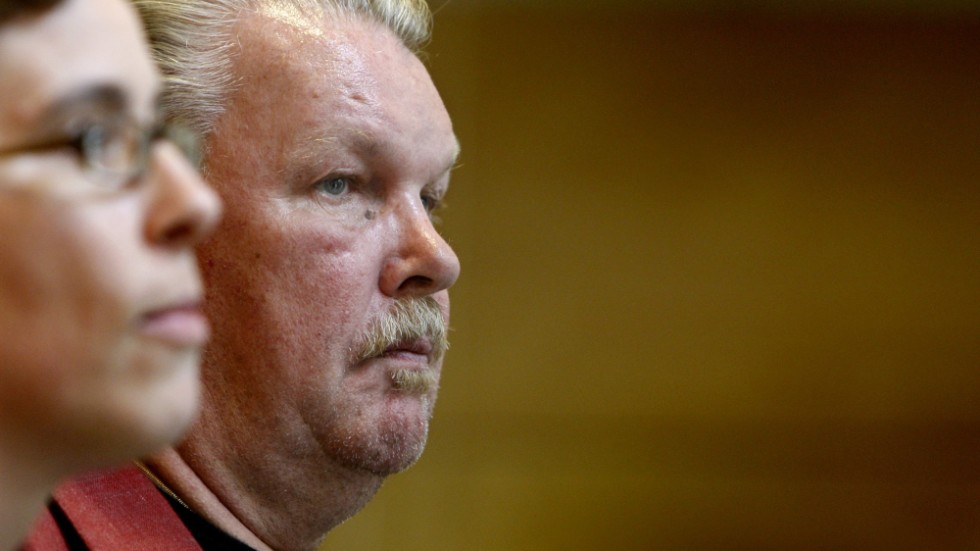 Legendariske kriminalinspektören Benniet Henricson är död • "Kompetent ...