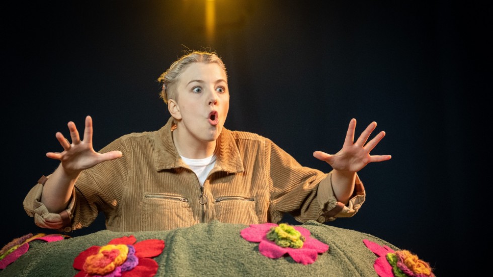 Lysande teaterupplevelse när barnen mötte Ylva-Li