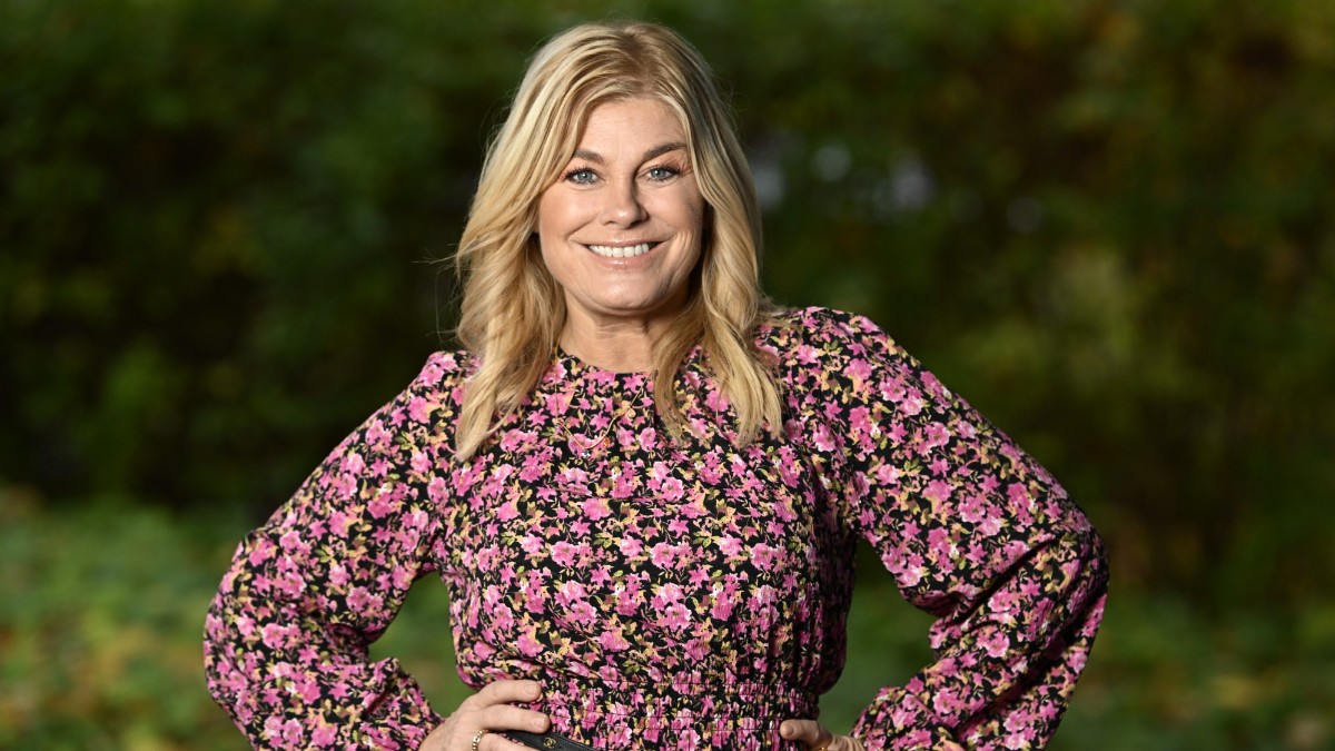 Pernilla Wahlgren bjuder in till husbygge