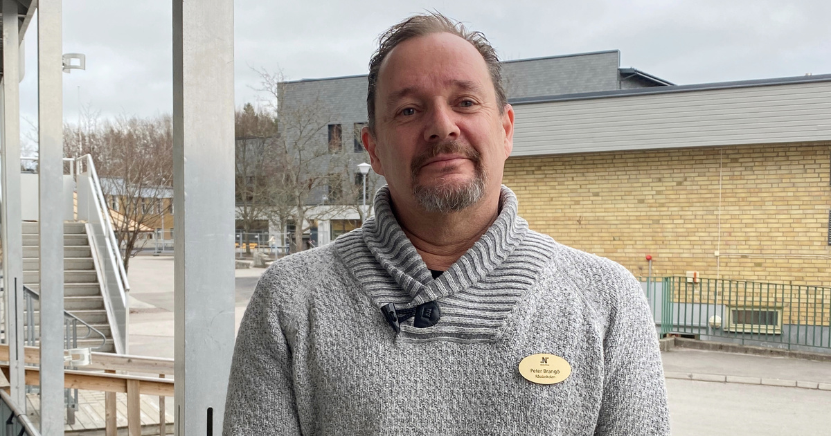 Vuxna uppmanas gå promenad – för att "se till att inget händer"