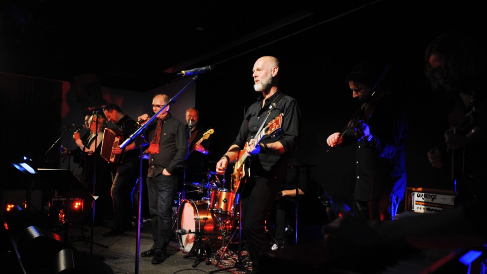 Rösten från himlen när Mindre Modiga Män släpper ny singel: "Magnus är ...