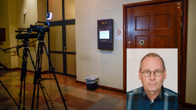 Offret låg död i lägenheten – Anders Eberhardt fortsatte med politiken ...