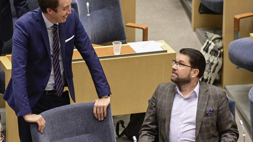 WIDAR ANDERSSON: Jomshof går när Åkesson tycker att Jomshof ska gå