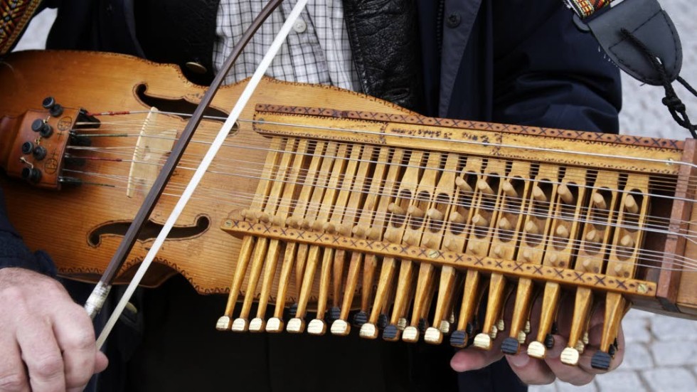 Fullträff om nyckelharpan