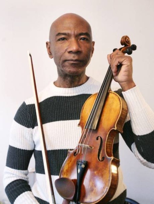 Emilio Estrada