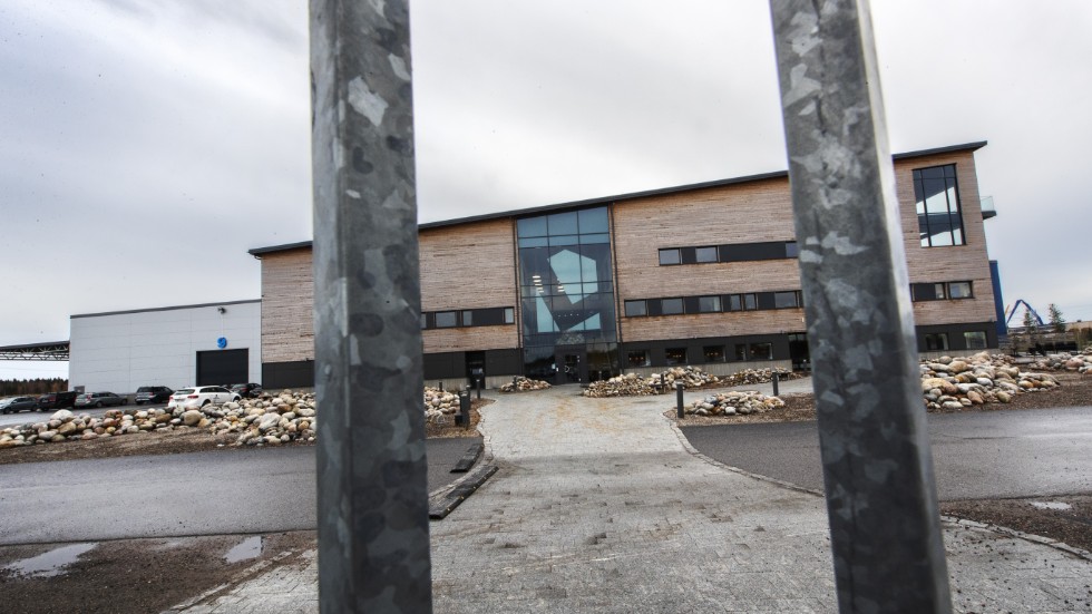 Så många får gå från Lindbäcks: "Det är förstås ett väldigt tråkigt ...