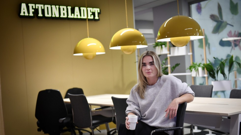 Maja från Skellefteå landade drömjobbet i Stockholm – gör podd med ...