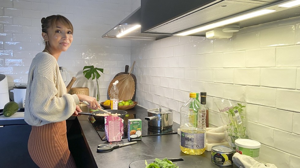 Pathitta delar med sig av thaimatstips: Stor mortel Färska asiatiska ...