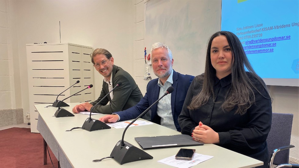 "Ge oss en ärlig chans att klara svenska skolan"