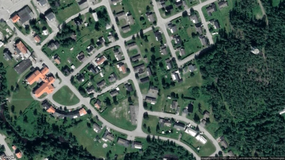 Nya ägare till 60-talshus i Ånäset - 325 000 kronor blev priset