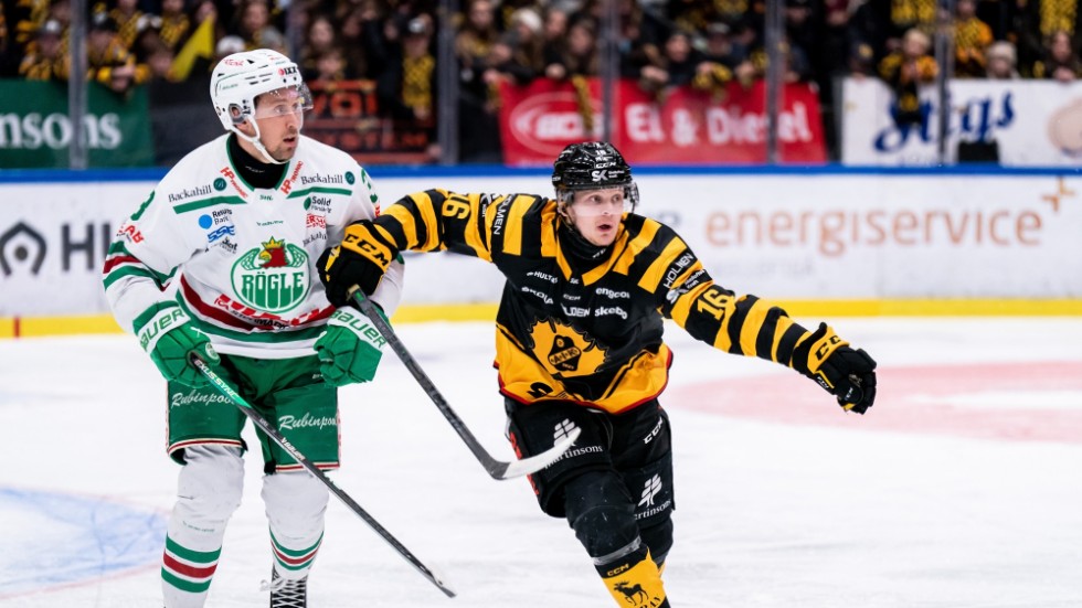 Förre AIK-backen utbuad – efter duellen med Sandberg