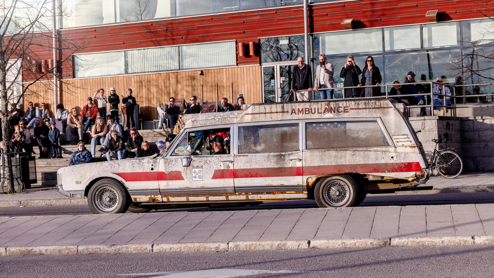 Bildextra: Vrålåk, epadunk och solsken – bilarna intog Luleå