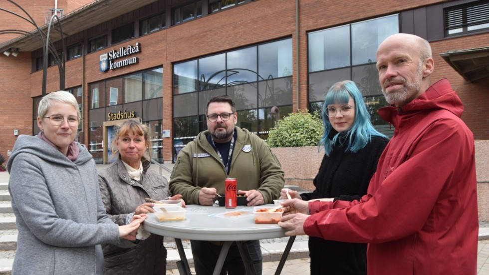 Vimmelbilder från matmarknaden i Skellefteå – se vilka som besökte den ...