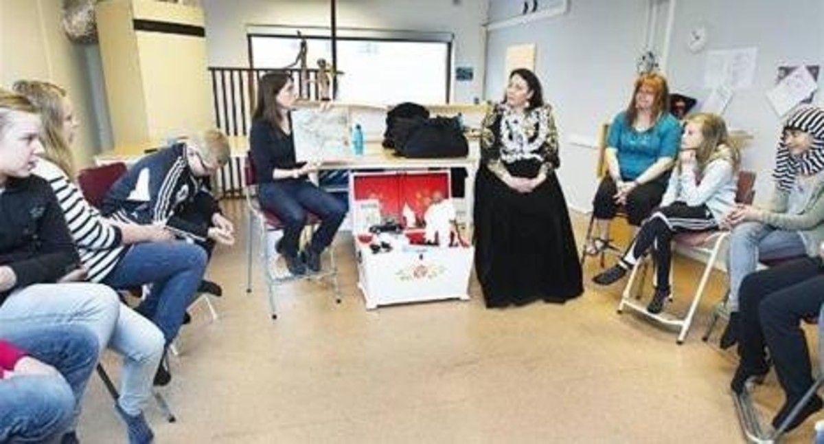 Romsk kultur gästar skolor i Uppland - UNT