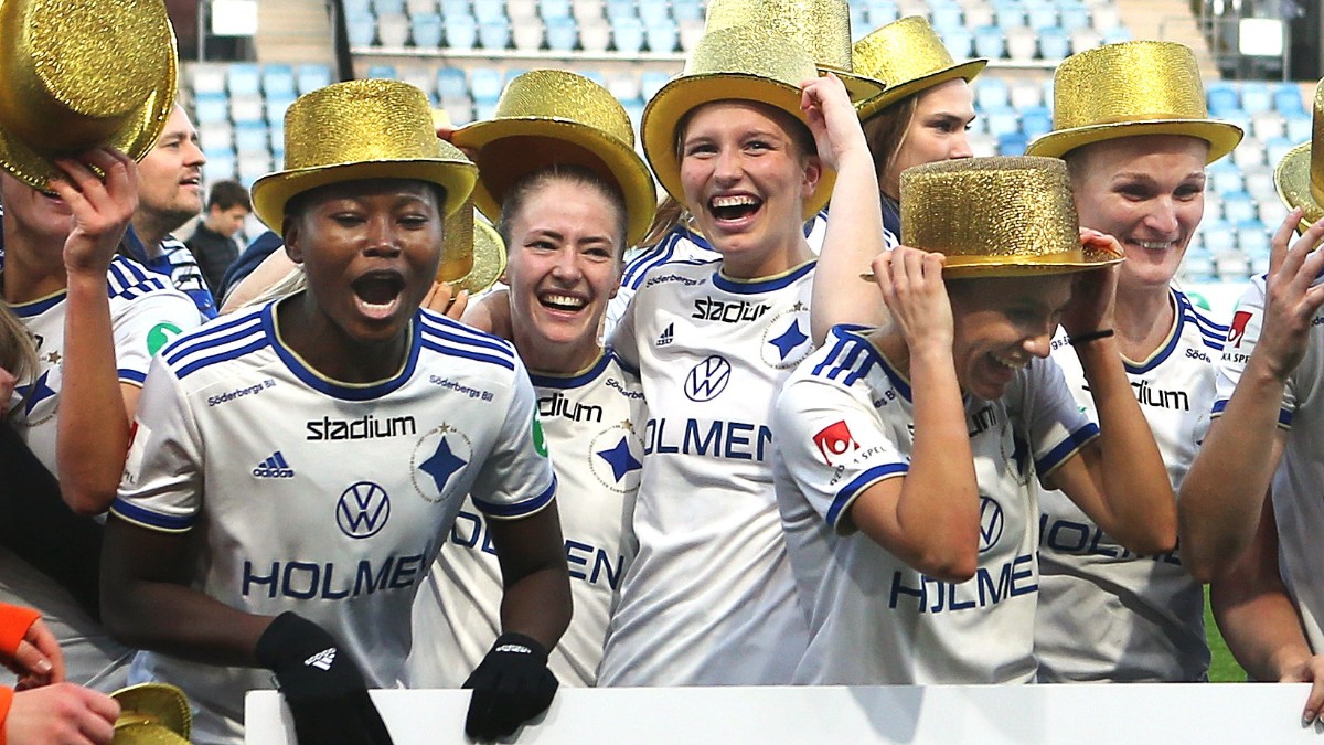 Sportens julkalender lucka 11: IFK-damerna firar vilt efter allsvenska ... Sportens julkalender lucka 11: IFK-damerna firar vilt efter allsvenska ...