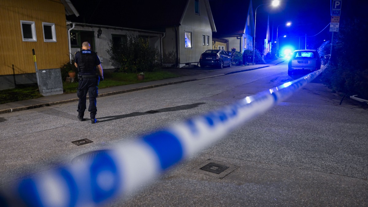 Tonåring Död Efter Skjutning I Stockholm