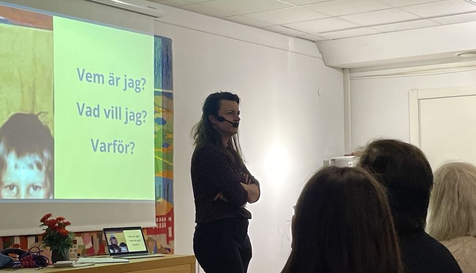 Visions seniorsektion Luleå hade skådespelare på besök.