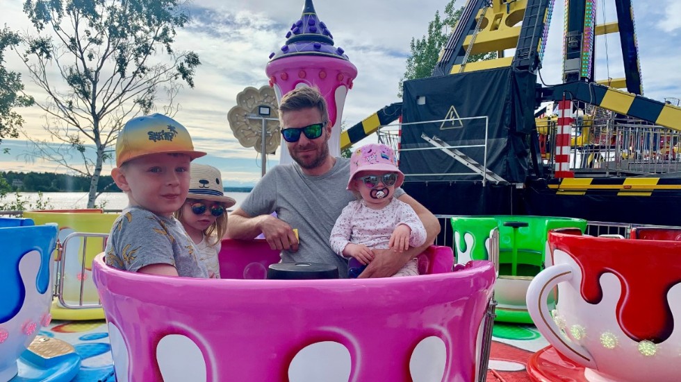 Bildextra: Putte i parken smygstartar med tivoli