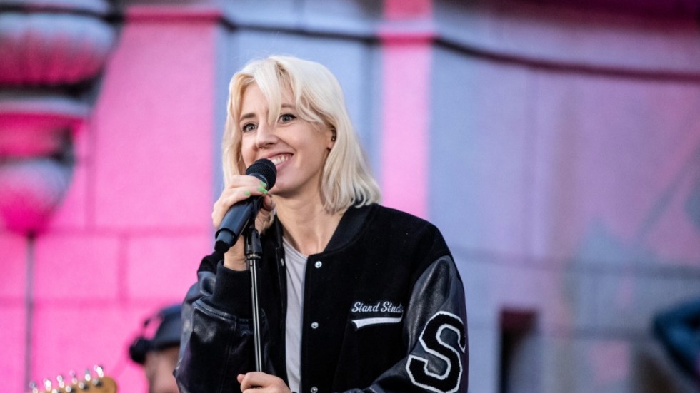 Maggio och Bryant delar ut priser på P3 Guld