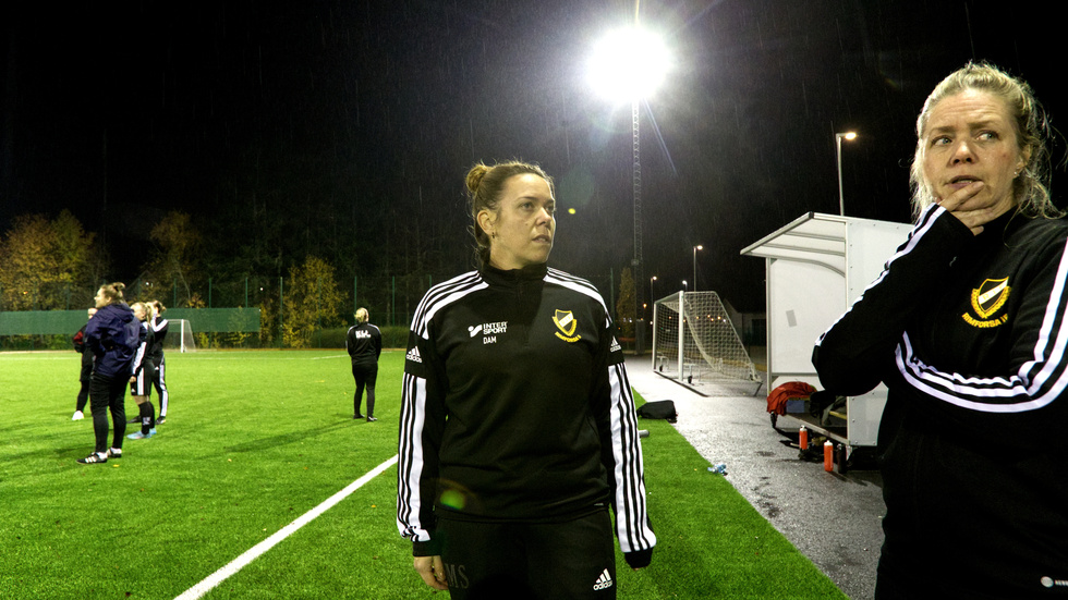 40-plus-mammor och fotbollsspelare: ”Det förstår inte folk"